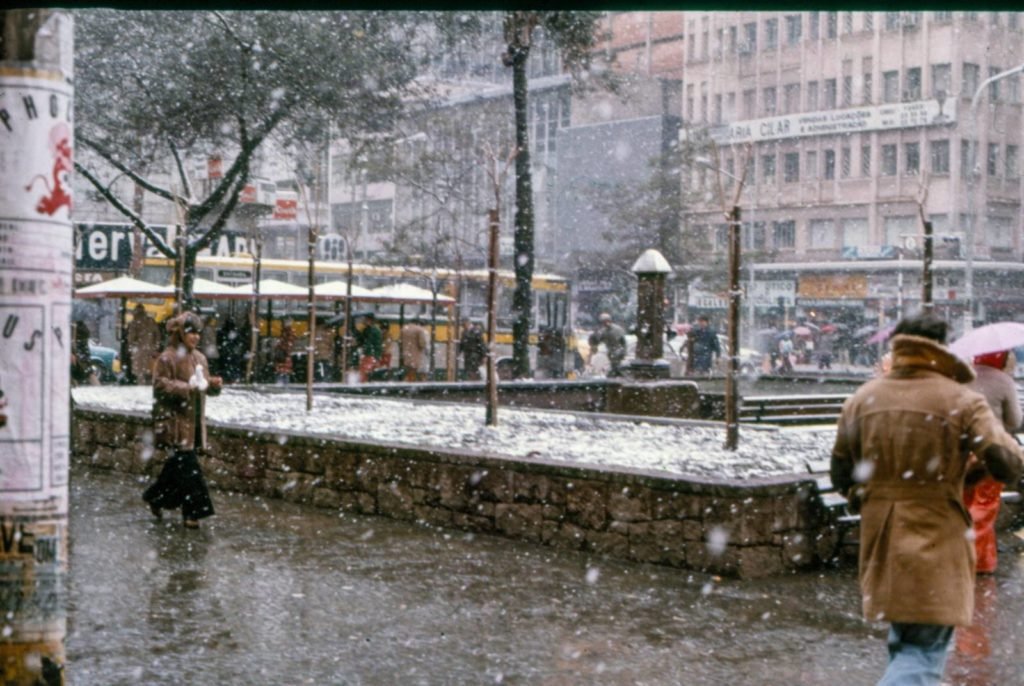 O “Dia da Neve” em Curitiba no ano de 1975 | Portal Memória Brasileira
